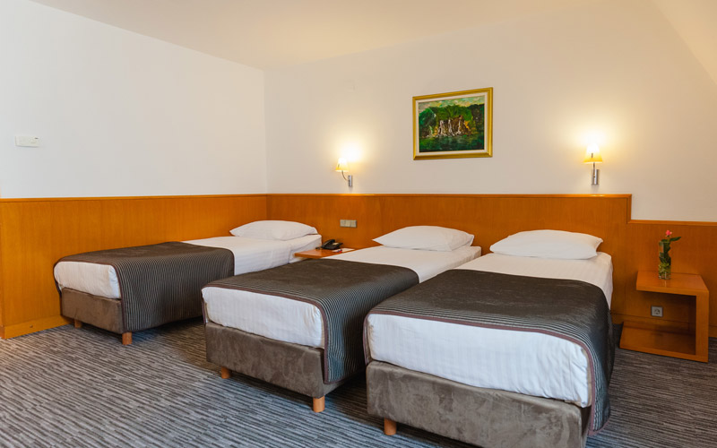 Hotel Grabovac - Nacionalni park "Plitvička jezera"