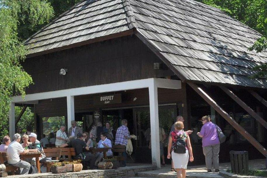 Buffet "Slap" - Nacionalni park "Plitvička jezera"